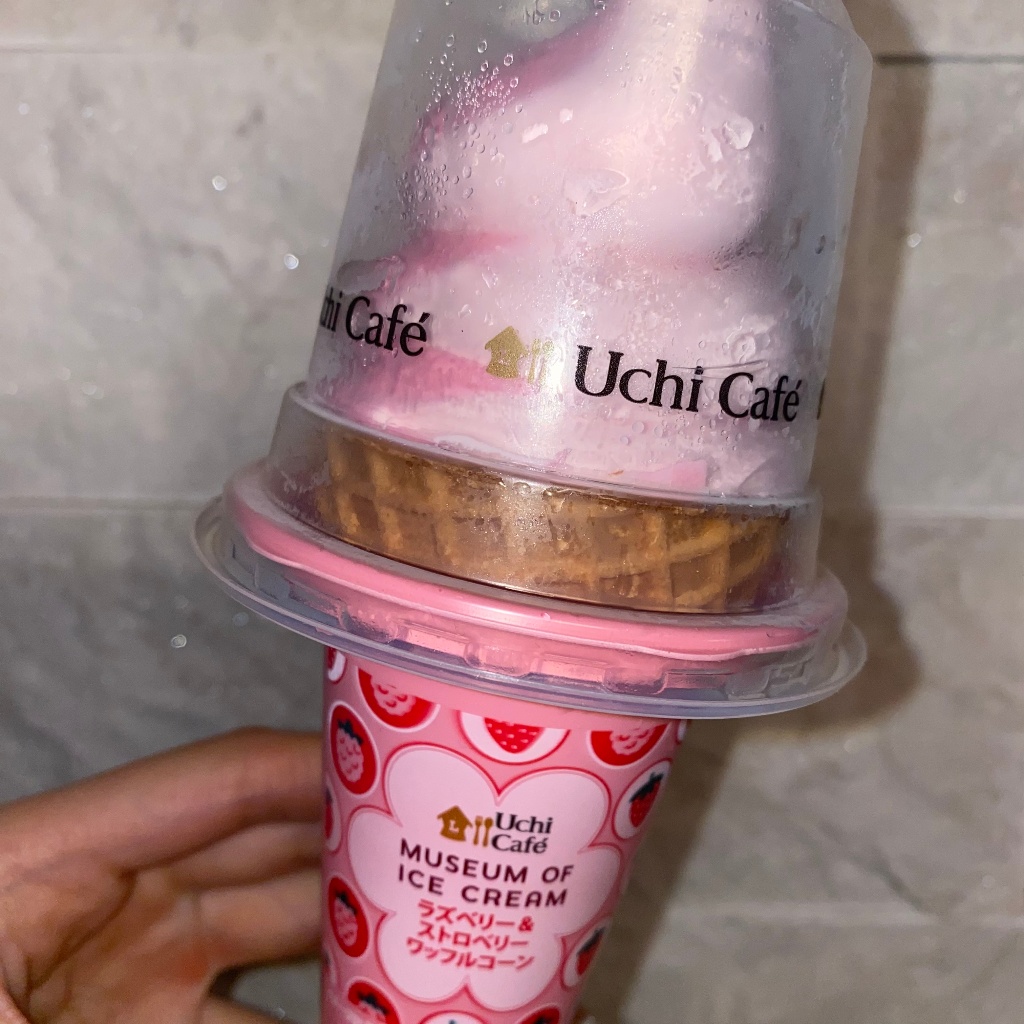 【中評価】ローソン Uchi Cafe’ MOIC ラズベリー＆ストロベリーワッフルコーンの感想・クチコミ・カロリー・値段・価格情報【もぐナビ】