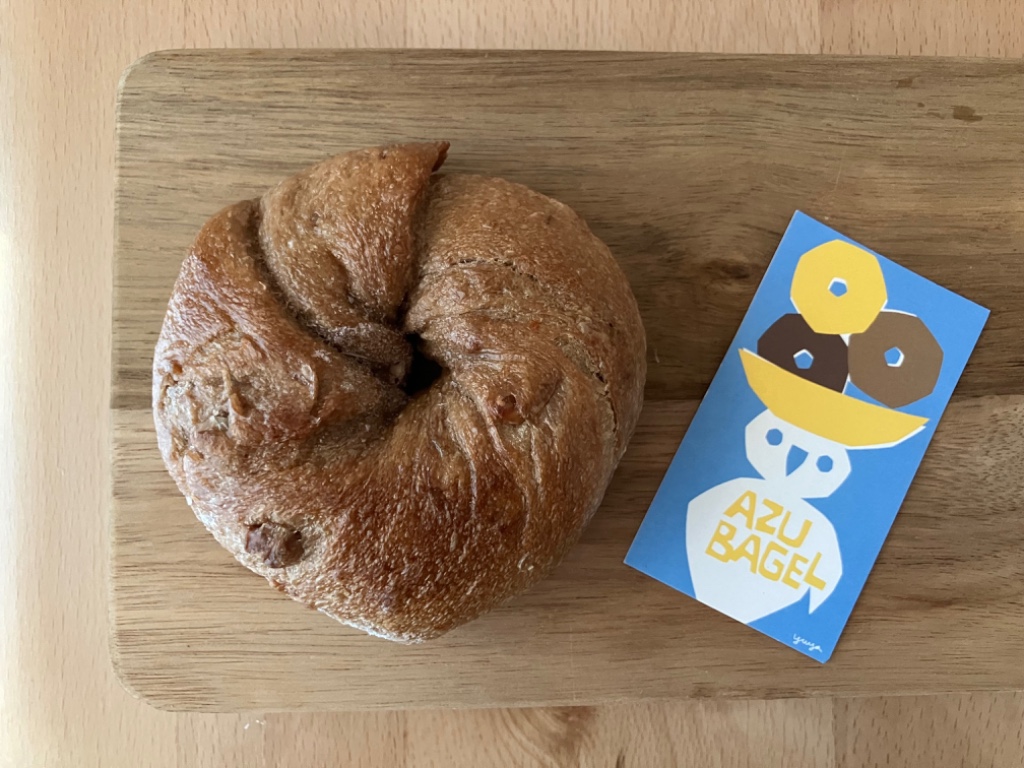 【高評価】AZU BAGEL 黒糖くるみゴーダチーズの感想・クチコミ・商品情報【もぐナビ】
