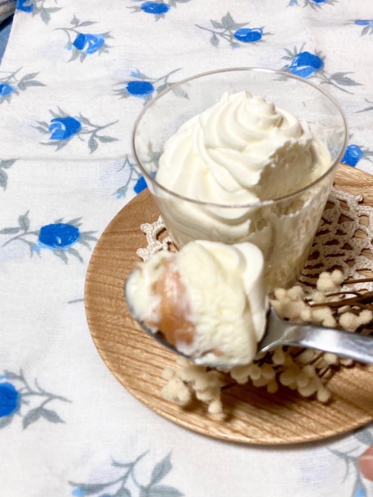 【中評価】ローソン Uchi Cafe’ × Milk MILK 白いティラミス 練乳仕立ての感想・クチコミ・カロリー・値段・価格情報【もぐナビ】