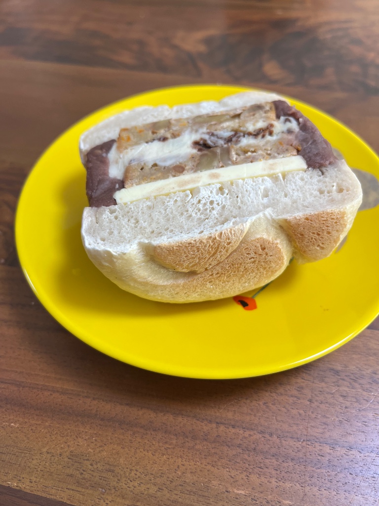 【高評価】maru bage キャロケあんバター ラムレーズンの感想・クチコミ・商品情報【もぐナビ】