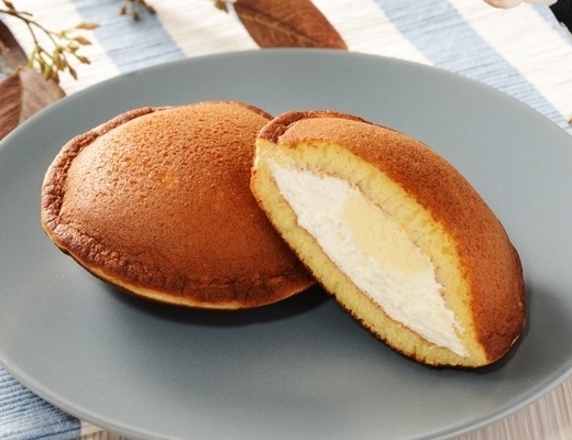 【高評価】「ちょっぴりこってり - ローソン Uchi Cafe’ × Milk MILKどらもっち」のクチコミ・評価 - やっぺさん