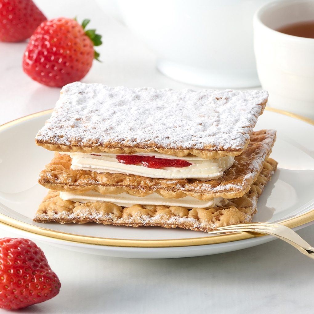 【中評価】「3段のパイ生地はサクサク。 ほんのり香ば... - ドンレミー ミルフィーユ」のクチコミ・評価 - Anchu.さん